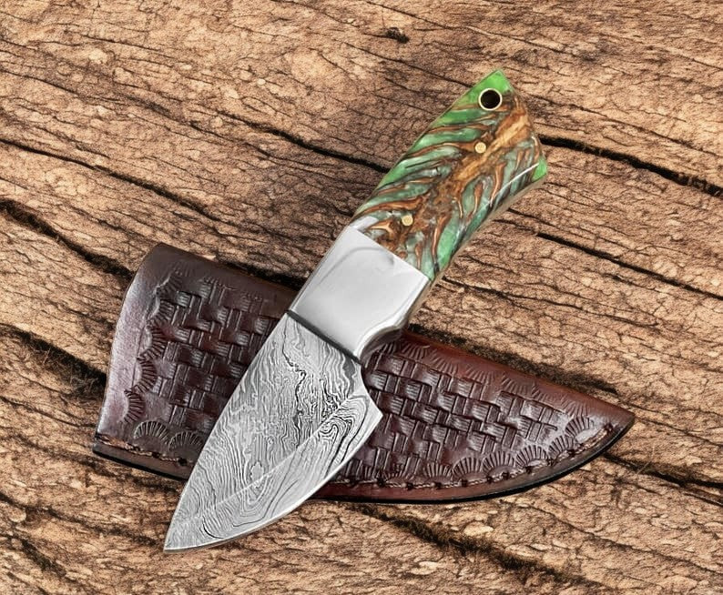 Handmade Damascus Skinning Knife with Epoxy Pine Cone Handle – Nona and ...